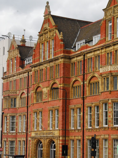 Professor Chapman-Sheath now operating privately at The Lister Hospital ...